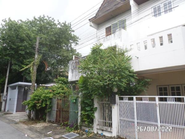 Townhouse for sale, 12/16 Soi On Nut 36, Suan Luang Subdistrict, Suan ...