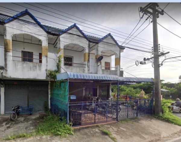 Commercial building for sale (Lam Plai Mat Housing Estate) 2 floors